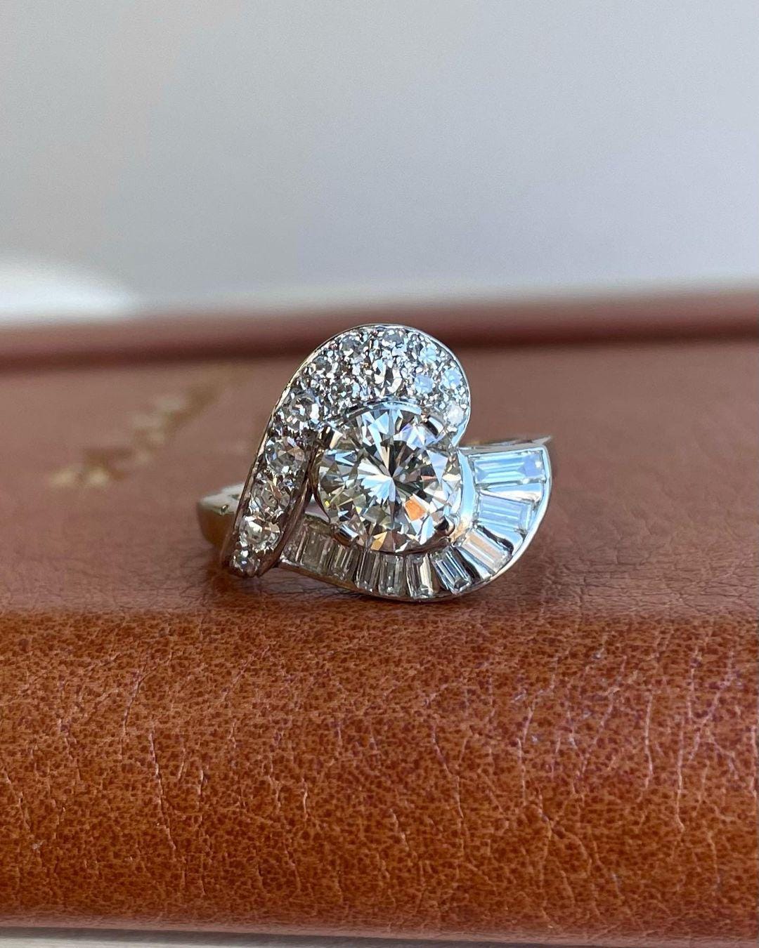Vintage Bypass Engagement Ring Retro Round Baguette Diamond Ring White ...