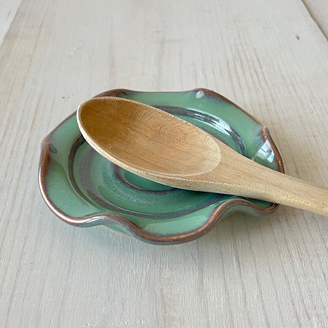 Ceramic Scalloped Spoon Rest, Wavy Spoon Rest, Handmade, Creamy White ...