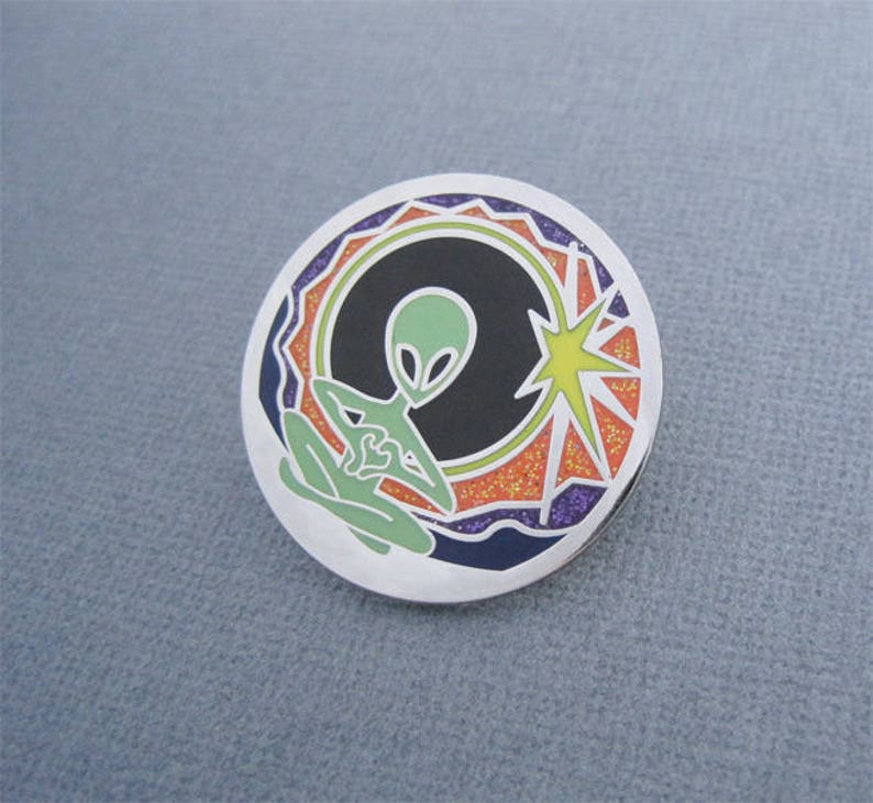 Alien Eclipse Enamel Pin Eclipse Pin Alien Pin Solar - Etsy