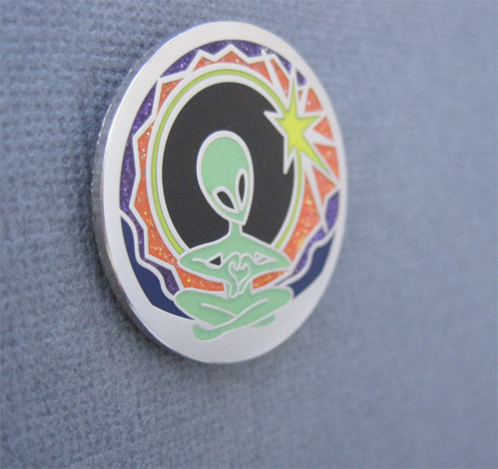 Alien Eclipse Enamel Pin, Eclipse Pin, Alien Pin, Solar Eclipse, Global ...
