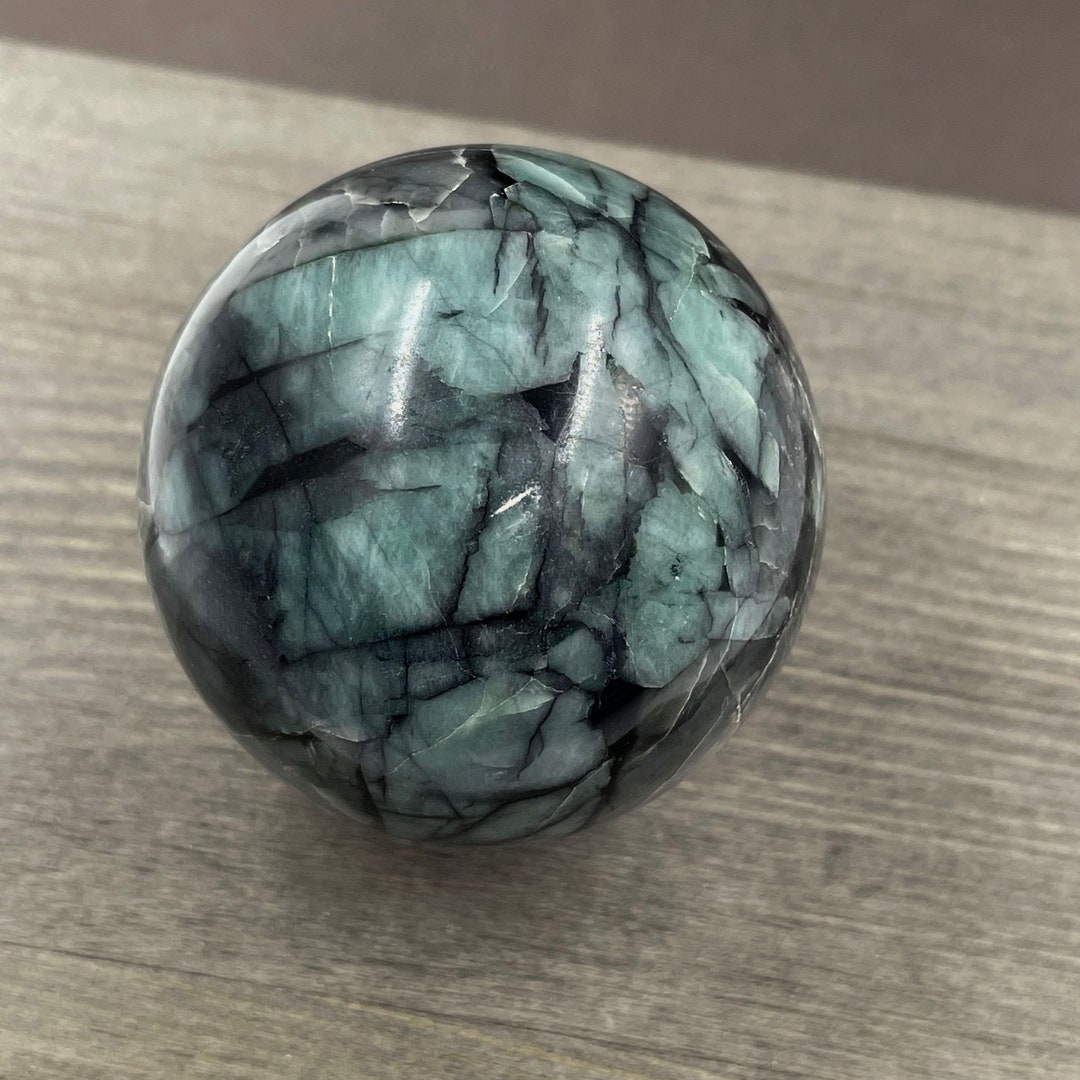 Emerald Sphere Green Crystal Sphere 2 Inch Sphere Crystal - Etsy