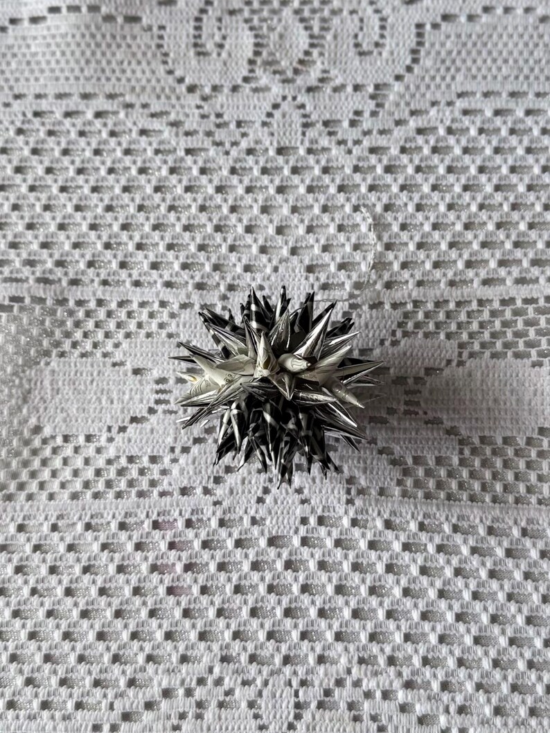 A Box of 9 Polish Handmade Paper Stars Holiday Decoration 'jeżyki' - Etsy