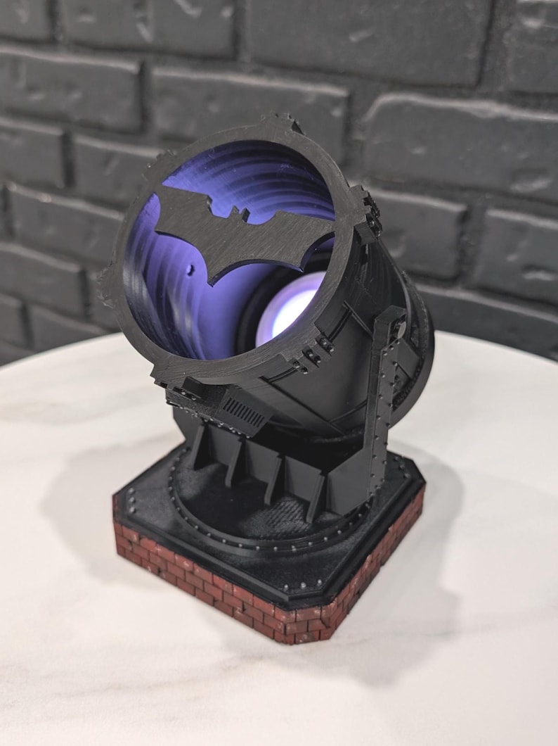 Superhero LED Desk Lamp, 3D Printed Battery-powered Table Lamp With ...