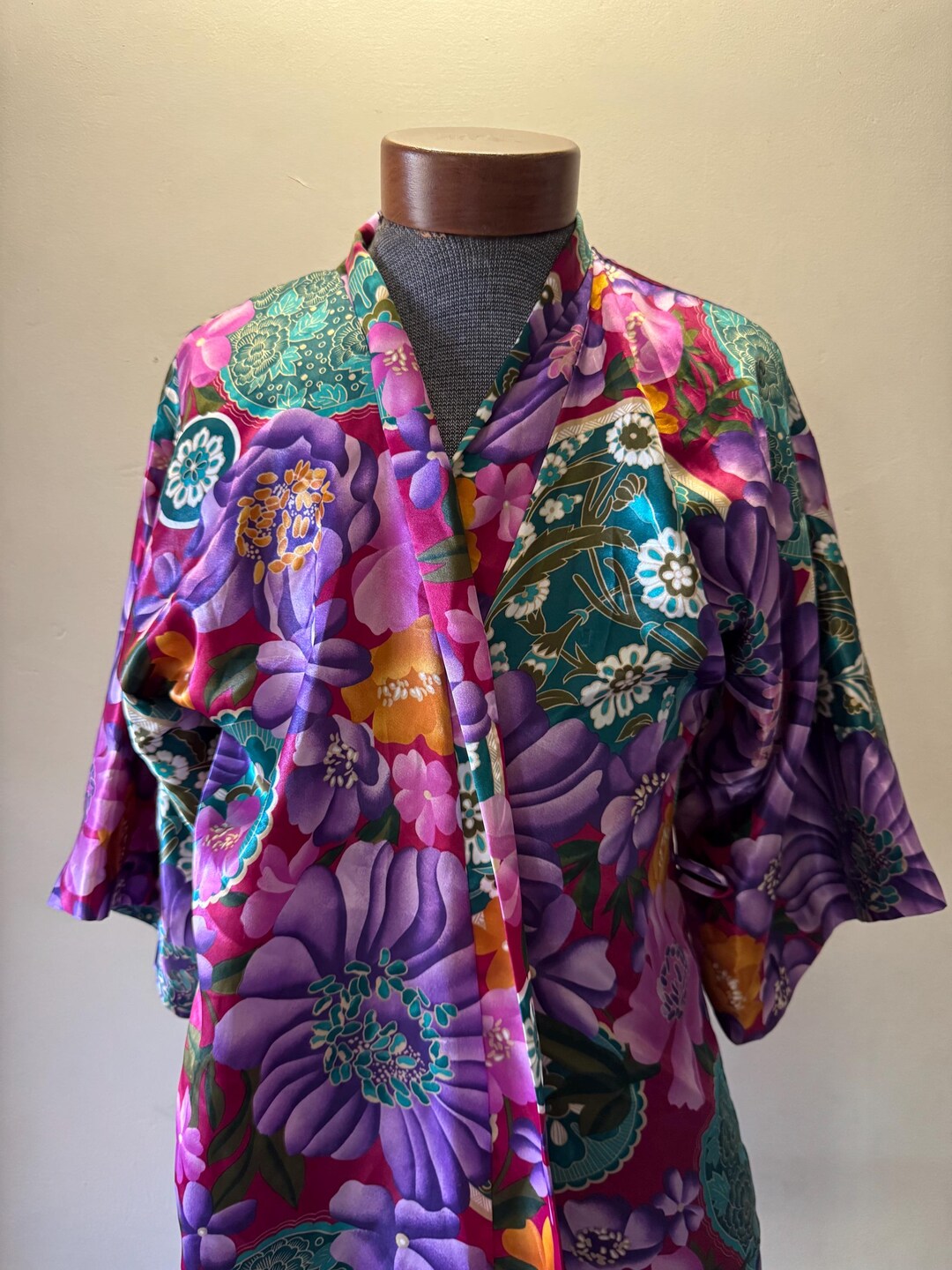 Vintage Maryann’s Boutique Floral Pattern Robe With Matching Shorts ...