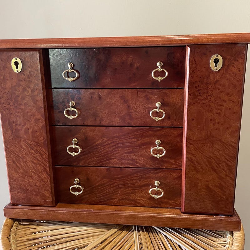 Traditional Jewelry Box - Etsy