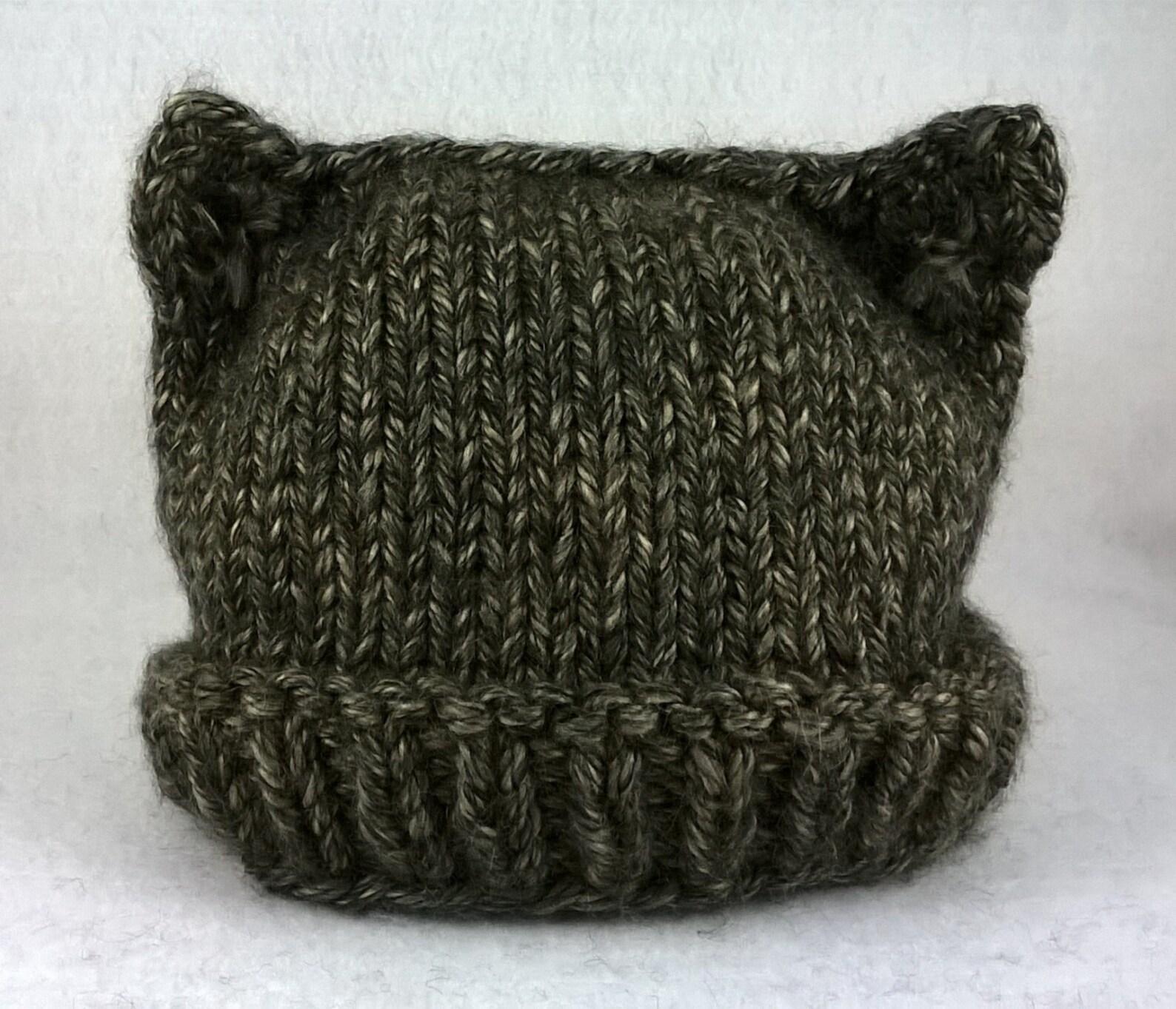 PDF Cat Hat Knit Pattern With Ponytail Opening - Etsy