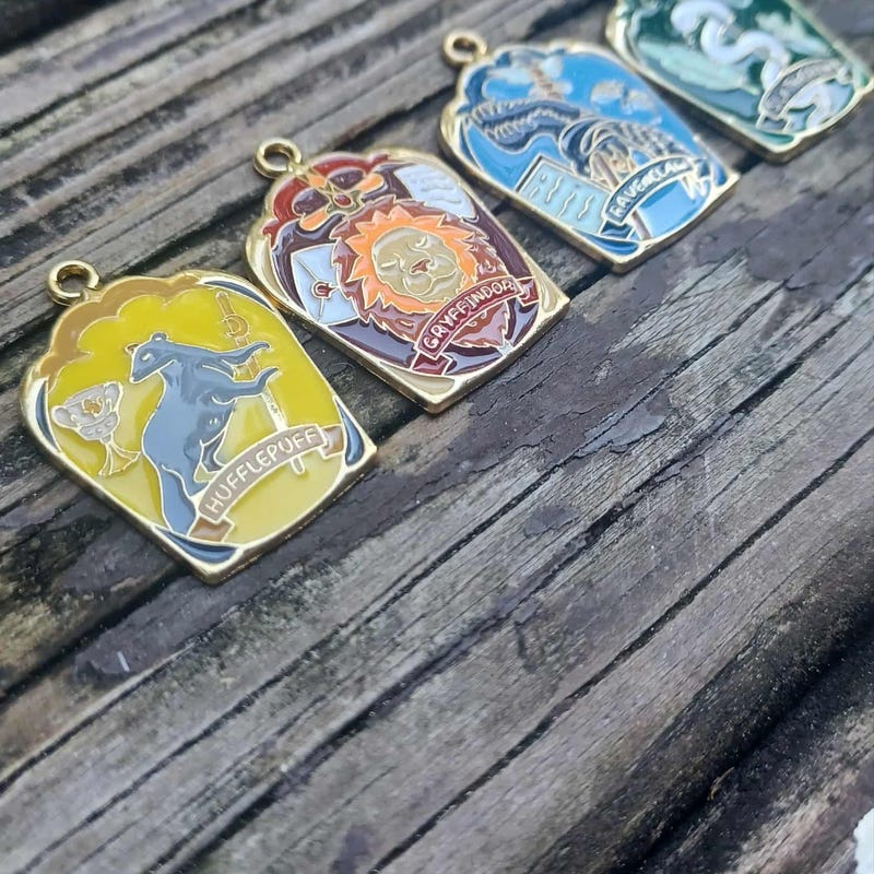 Hogwart House Badges - Etsy