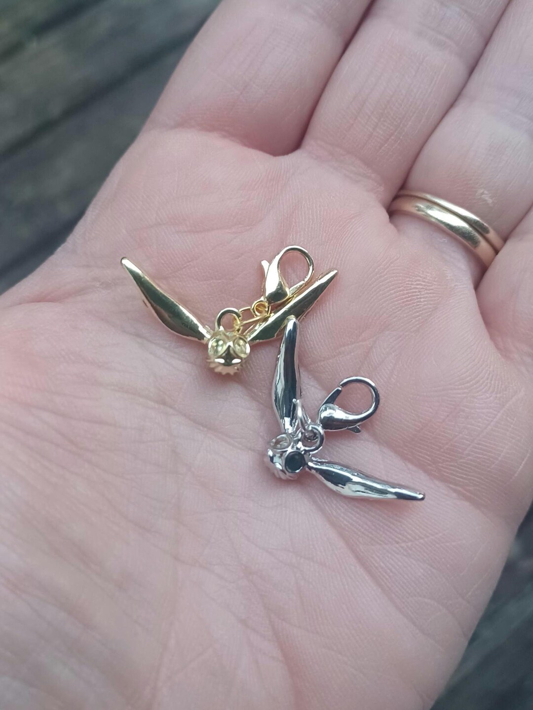 Harry Potter Golden Snitch Charms: Hogwarts Pendent/charm for Badge ...