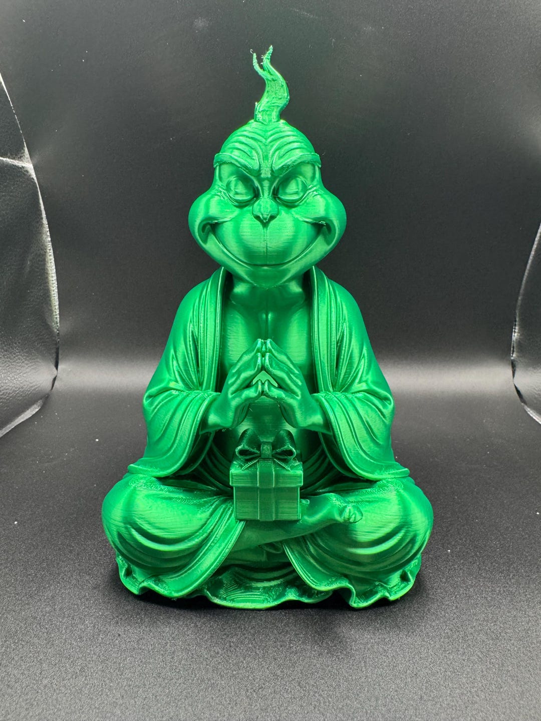 Zen Grinch– Holiday Meditation Statue With Gift Box (9” Tall × 7” Wide ...
