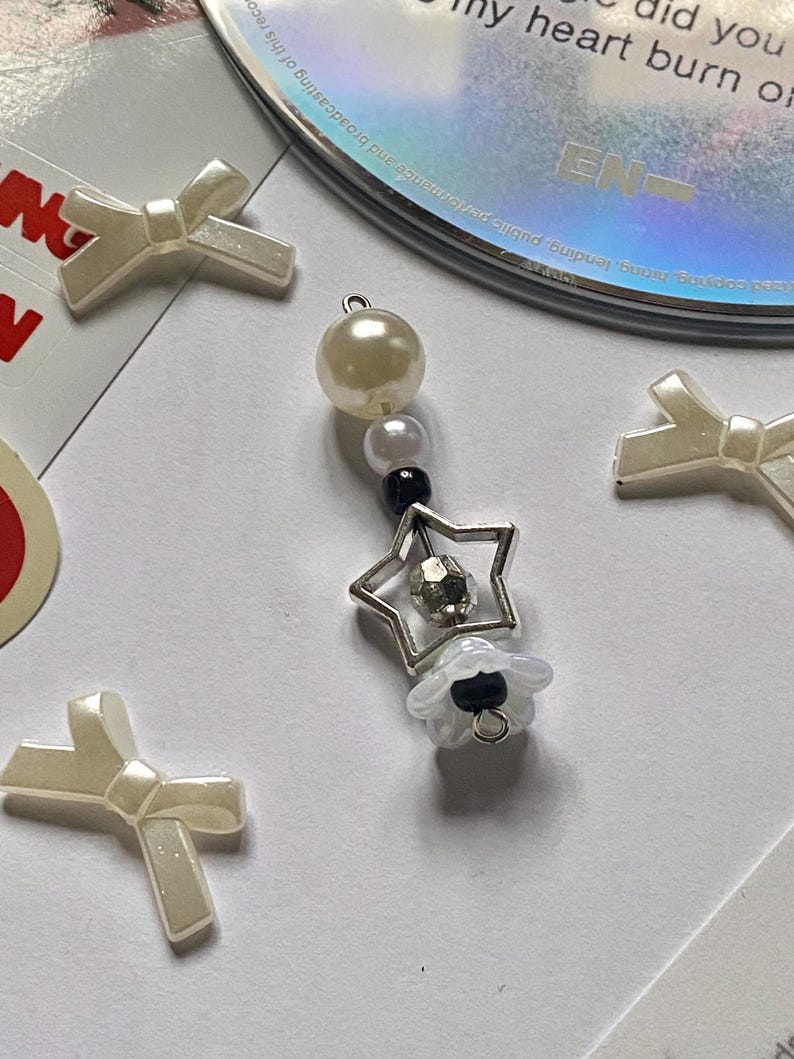 ENHYPEN Member Custom Keychains - Etsy