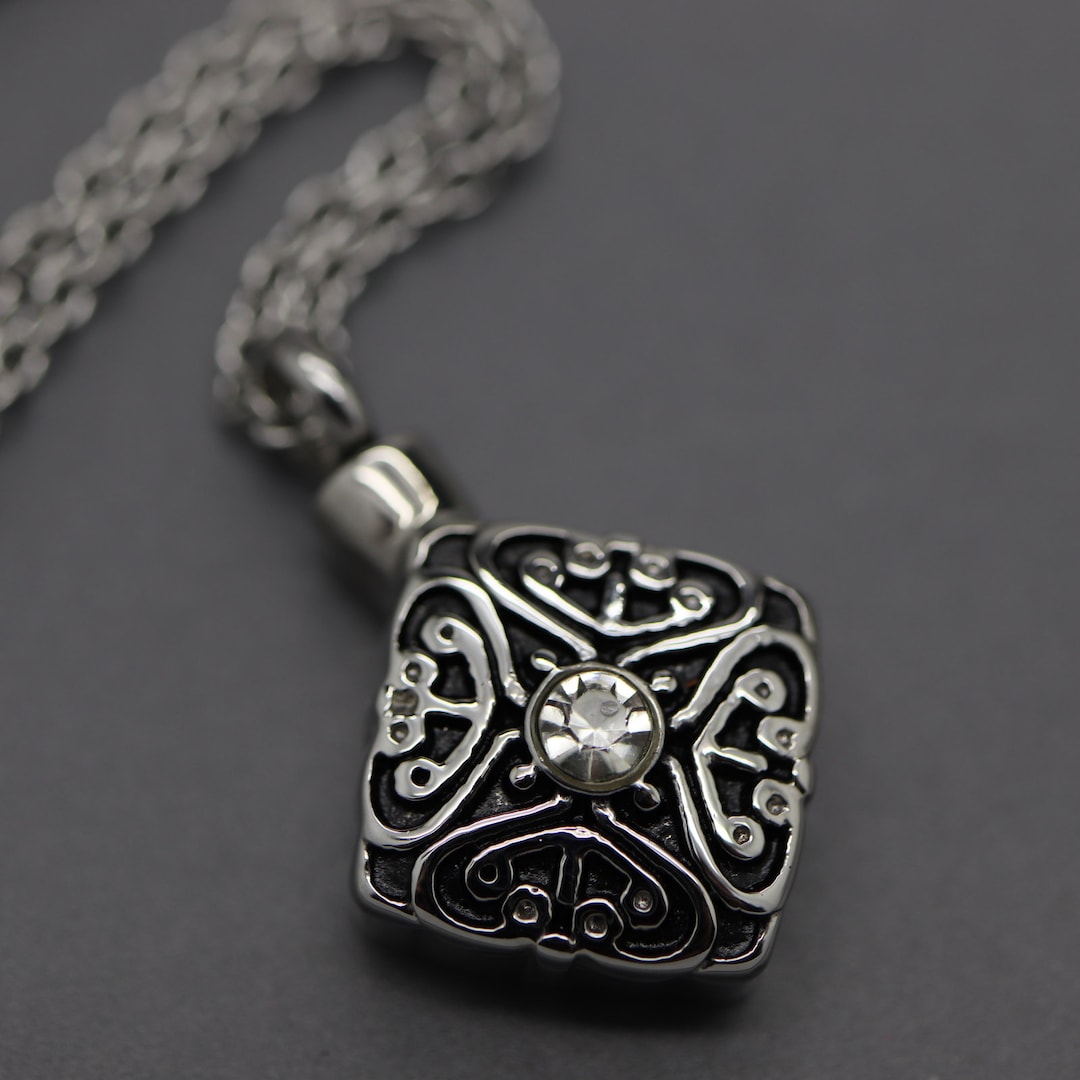 Cremation Locket for Ashes, Human Ash Keepsake, Cremation Necklace for ...