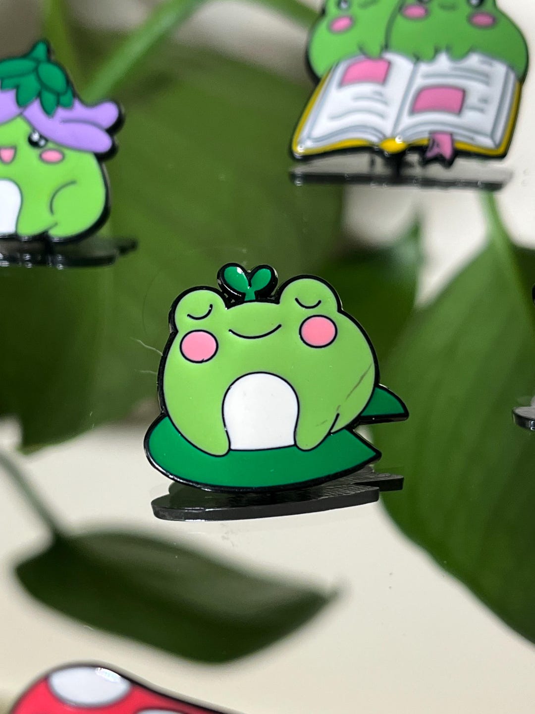 Lily Pad Frog 1 Inch Pin | Whimsical Toad Pins - Etsy