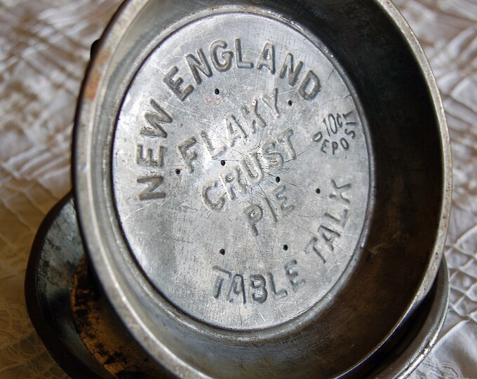 Set of Five Vintage Table Talk Pie Tins - Etsy