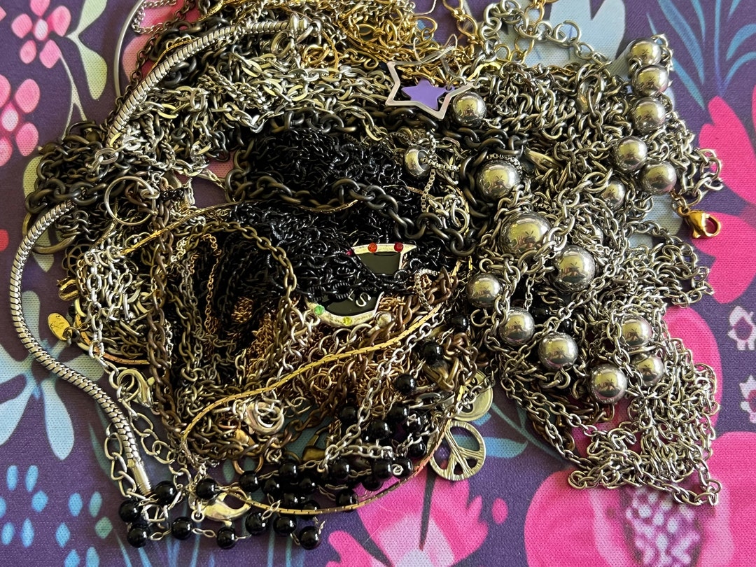 Scrap Chain Lot . Metal Chain Craft Lot. Silver & Gold Colored Chain ...