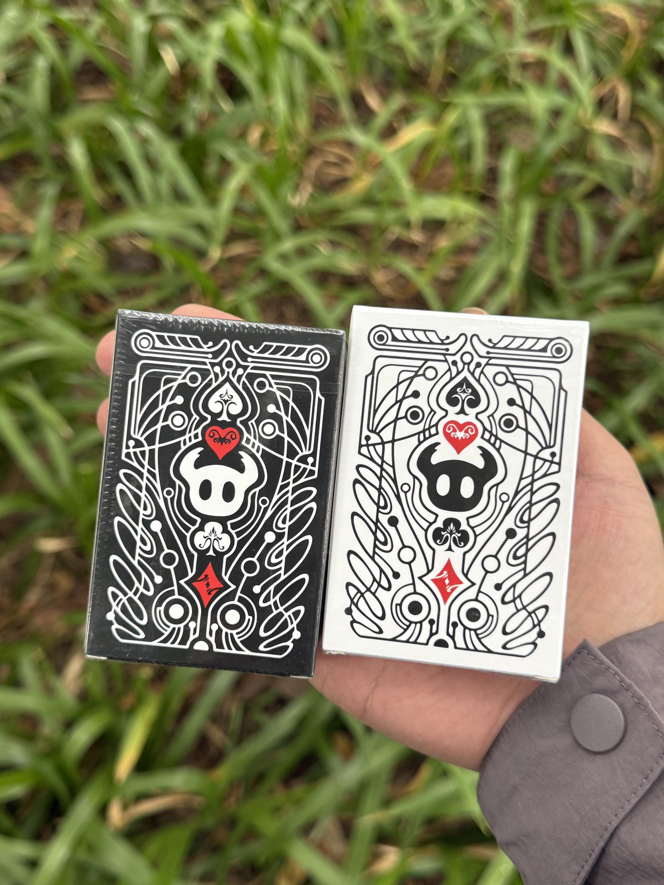 Hollow Knight Poker Cards Set 6x9cm Black and White Design | Silksong ...
