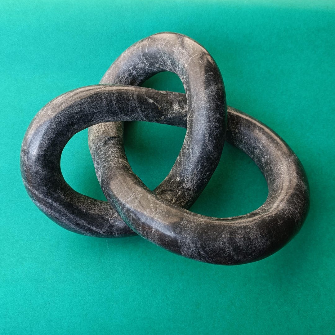 Decorative Stone Piece From Single Stone Greyish Black Marble Chain ...