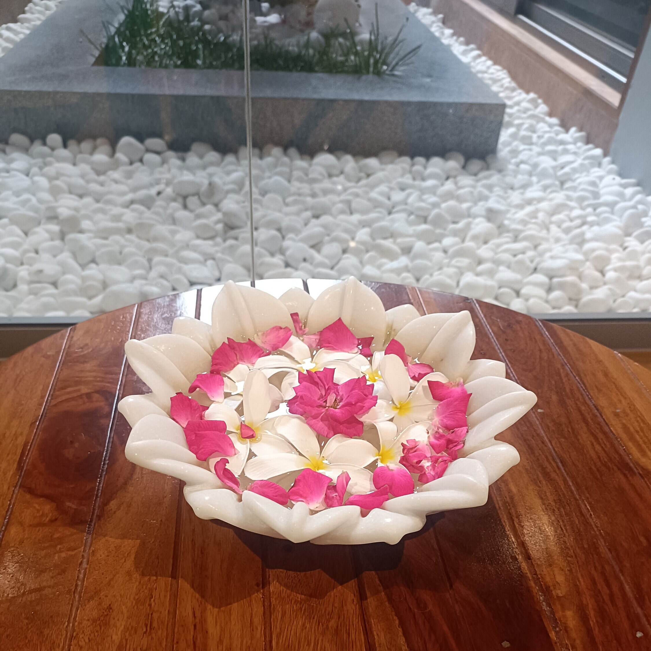 12 Inch Decorative White Marble Ribbed Wave Ruffle Bowl Fruit - Etsy