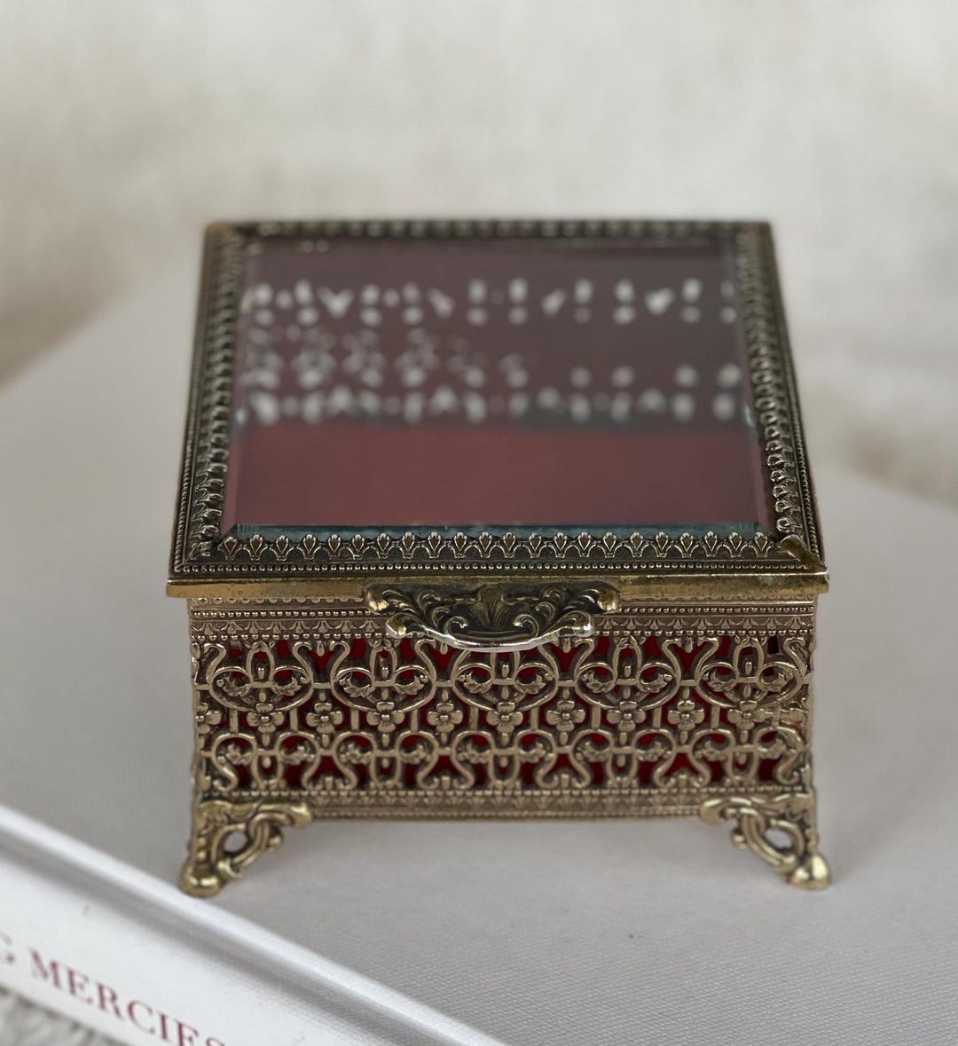 Gold Metal Filigree and Glass Trinket Box - Etsy