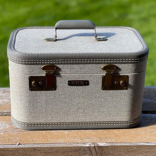 Train Case - Etsy