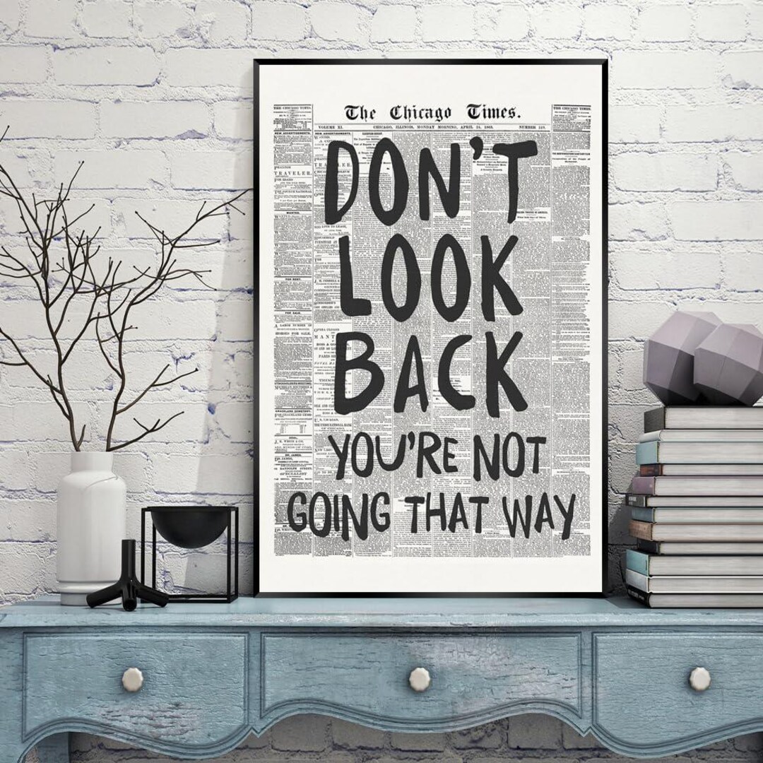 Newspaper Print: "don't Look Back" Retro Typography Art (digital ...