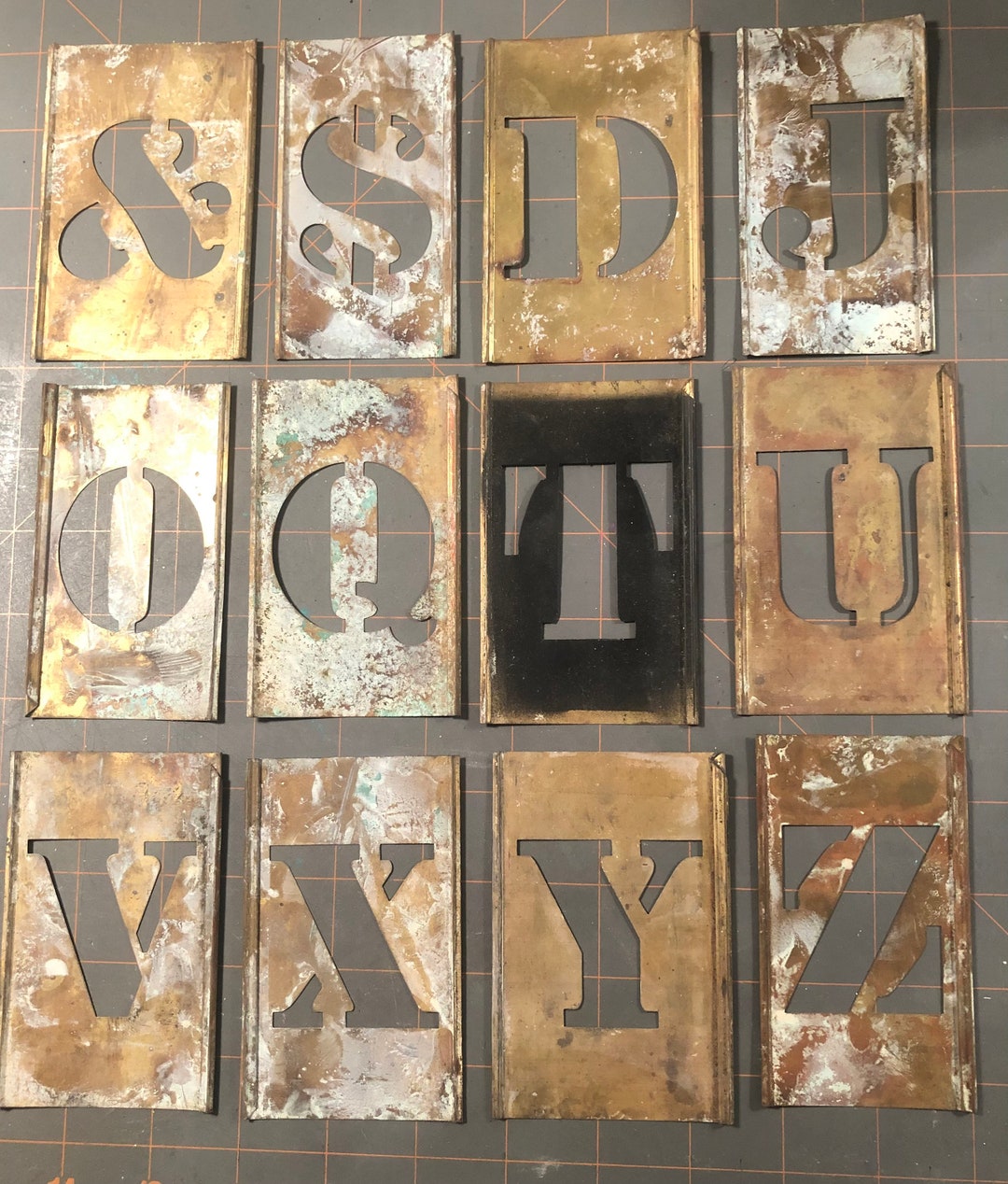 Mixed Lot Reese's 2" Letters and Numbers -- Adjustable Lockedge Brass ...