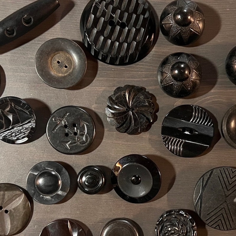 Bakelite Buttons - Etsy