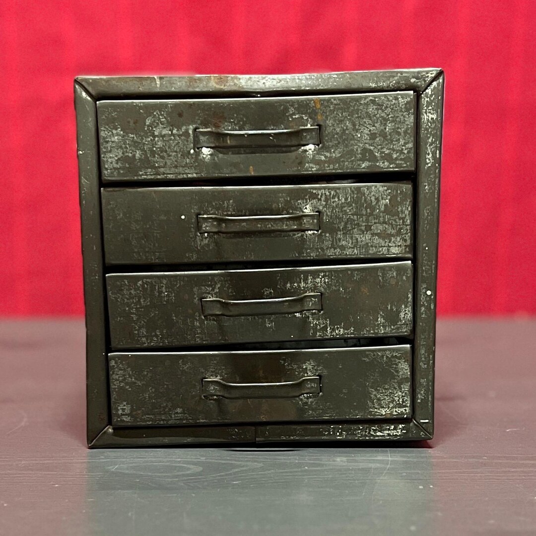 Vintage Handy Porter Metal Tin Aluminum Gadget Box - Trinkets - Crafts ...