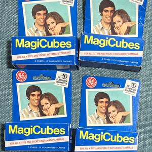 Vintage GE Flashbar NIB Polaroid Camera, Flip Flash II, Flash Bulbs ...