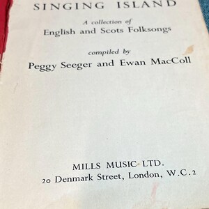 Vintage - the Singing Island a Collection of English and Scots ...