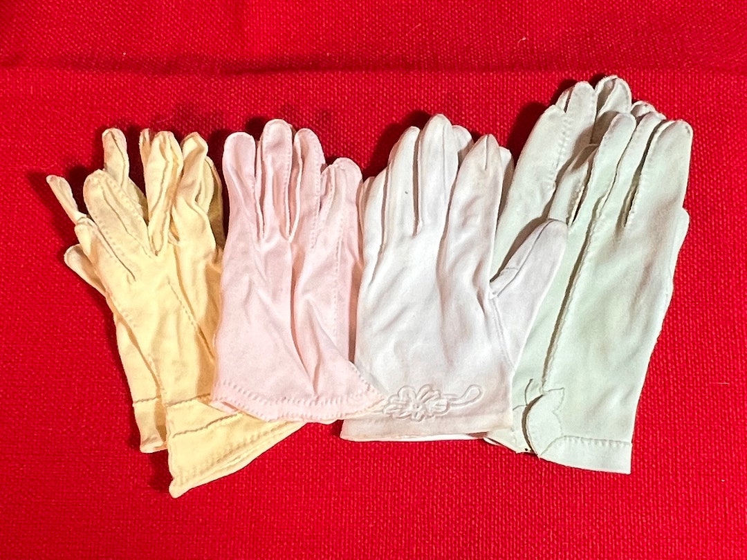 Vintage Woman’s Pastel Glove Lot Bundle - Etsy