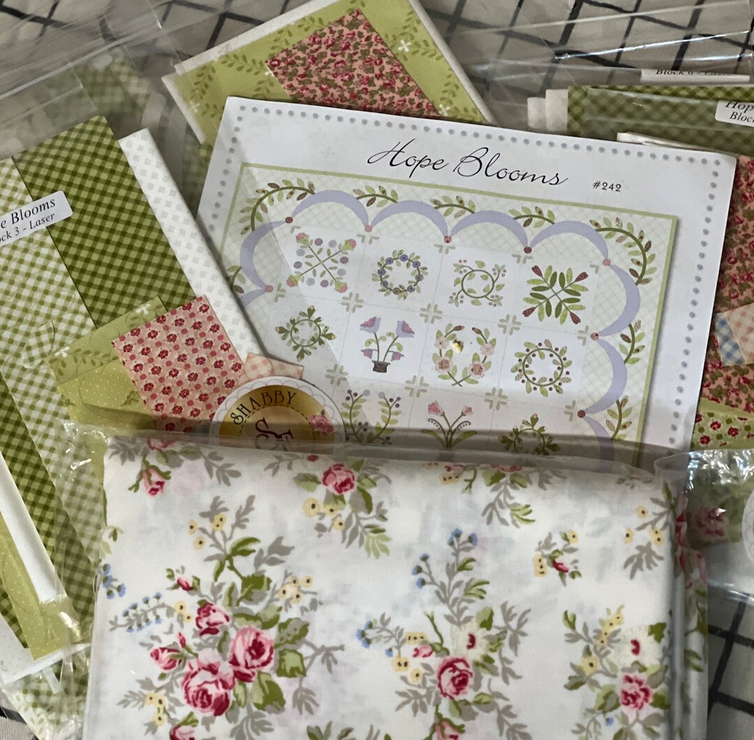 DIY Quilt Kit - Hope Blooms - Acorn Quilt & Gift Co.- by Brenda Riddle ...