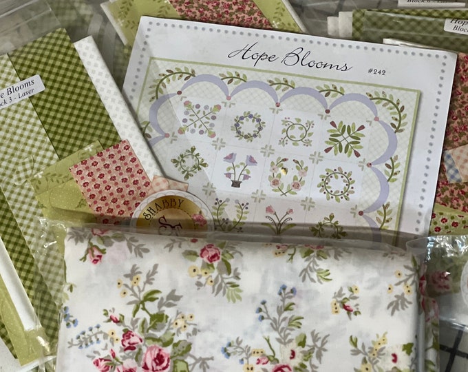 DIY Quilt Kit - Hope Blooms - Acorn Quilt & Gift Co.- by Brenda Riddle ...