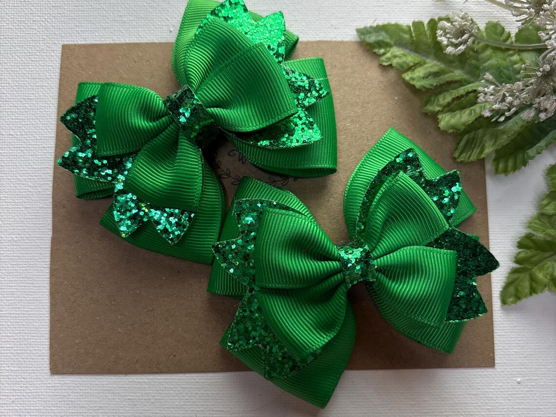 Green Pigtail Hair Bows ,green Piggy Bows , Birthday Hair Bows , Bows ...