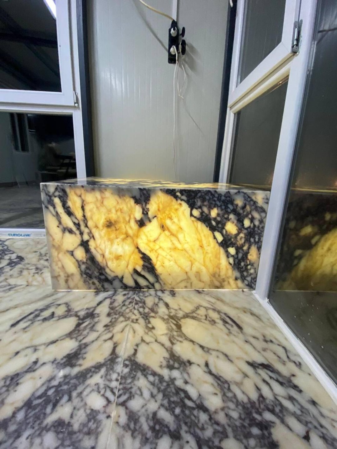 Natural Marble Lighted Table – Unique Backlit Onyx Side Table ...