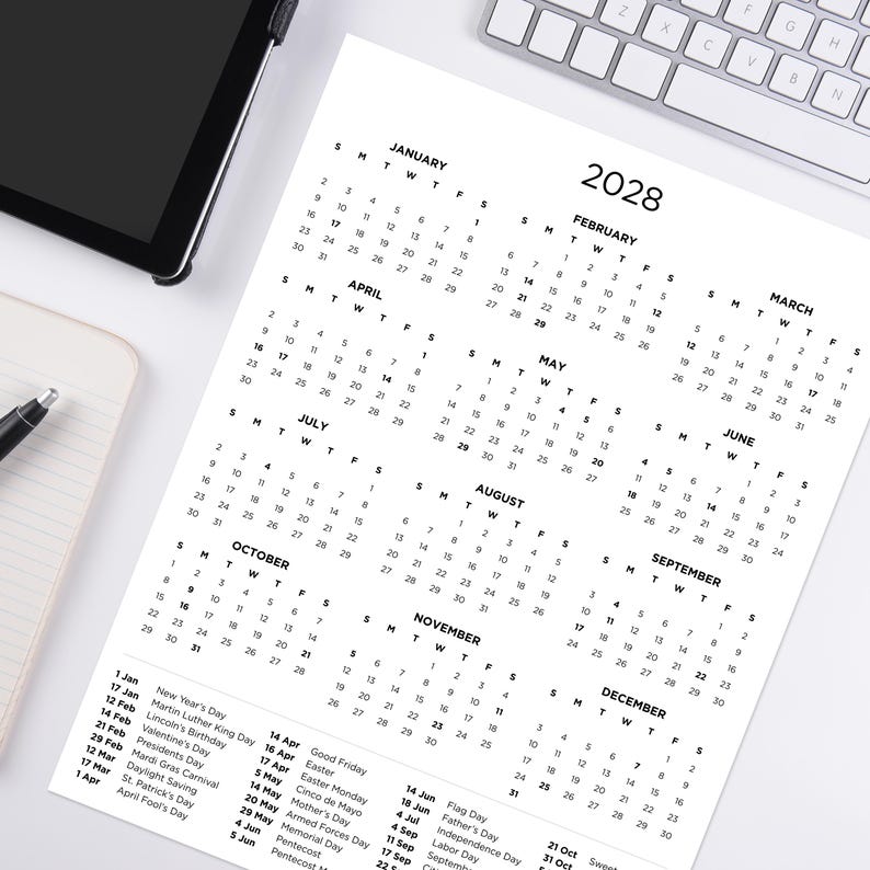 2028 Wall Calendar Printable | Yearly Calendar With Holidays | Vertical ...