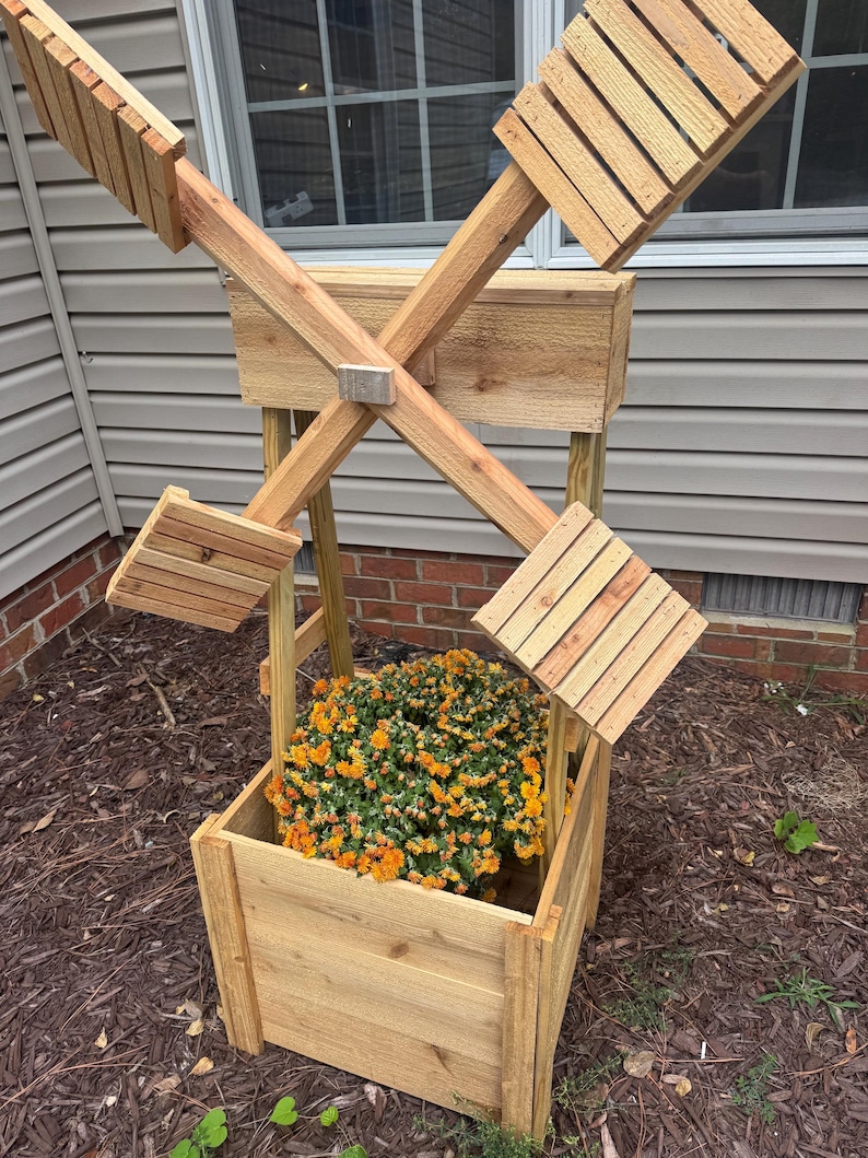 Custom Cedar Windmill Planter Box - Etsy