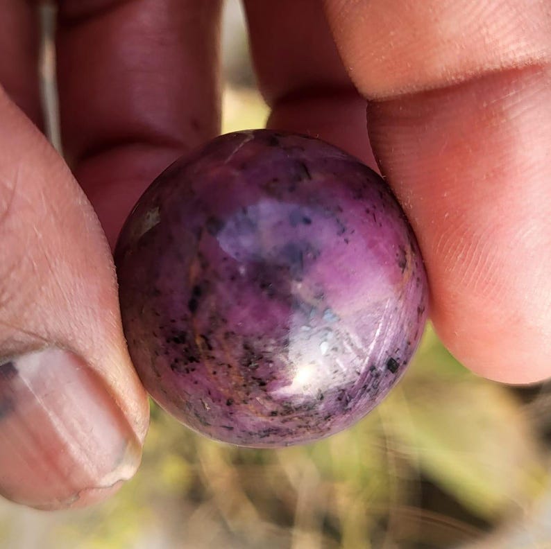 Polished Ruby Sphere Ball, Natural Gemstone (26mm, 188 Carats) - Etsy