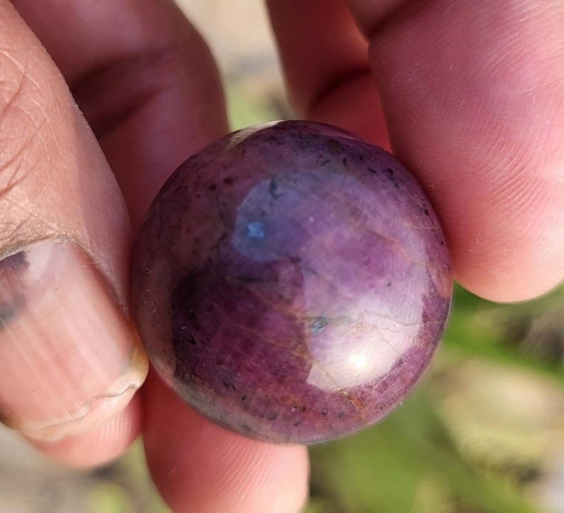 Polished Ruby Sphere Ball, Natural Gemstone (26mm, 188 Carats) - Etsy