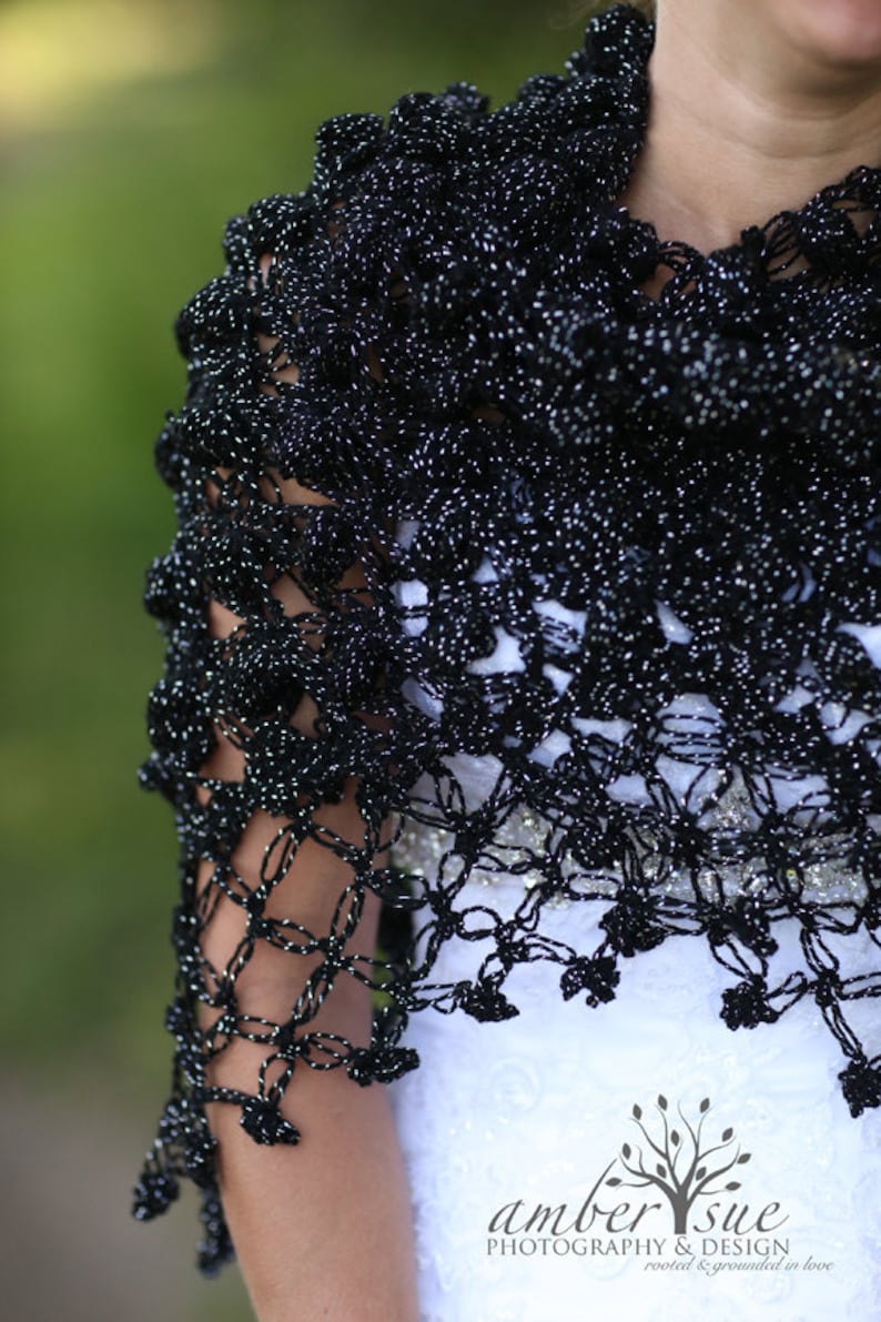 Chal negro chal de ganchillo chal de boda envoltura negra | Etsy
