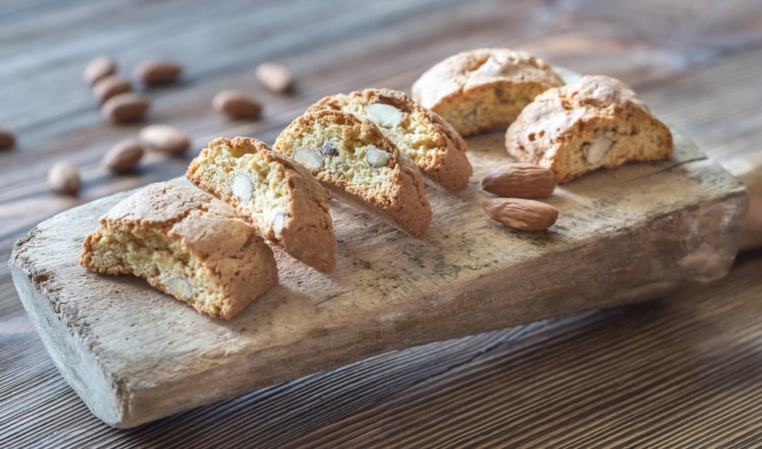 Almond Cantuccini | Crispy Tuscan Biscotti With Almonds | Italian ...