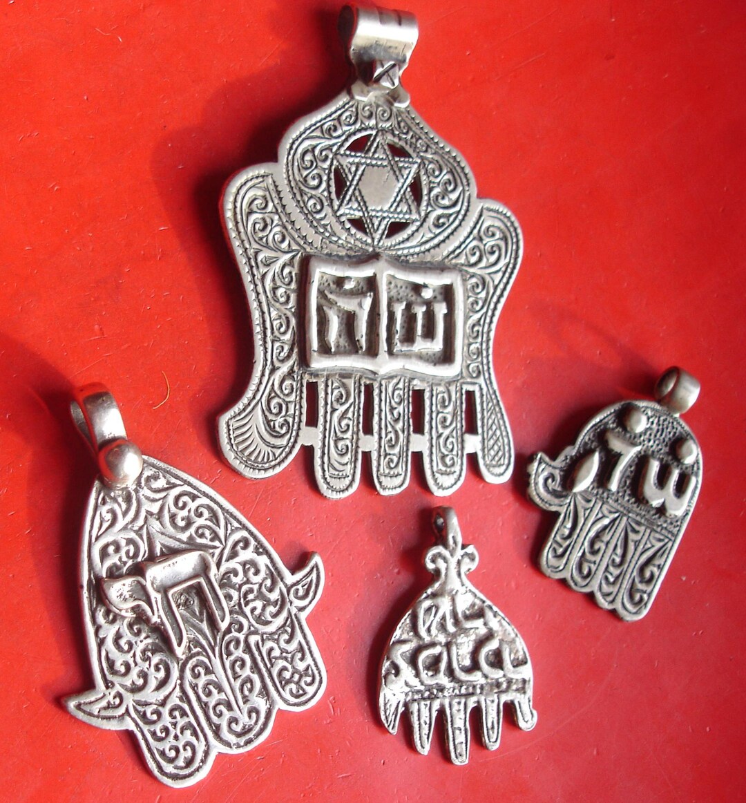 Moroccan SILVER Hand Engraved Hamsa Hand Pendant With Hebrew Text ...