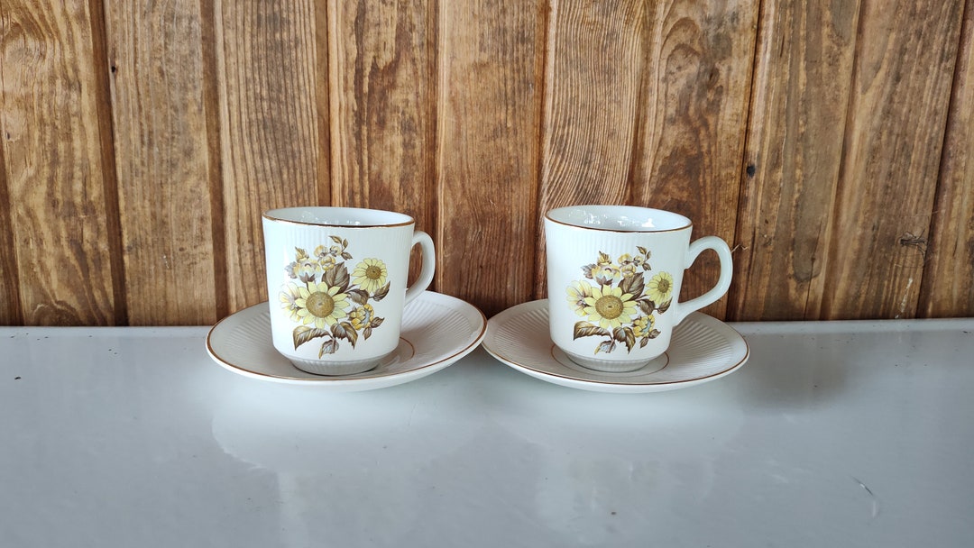Vintage Royal Warwick Sunflower Cup and Saucer, Set of 2, Made in ...