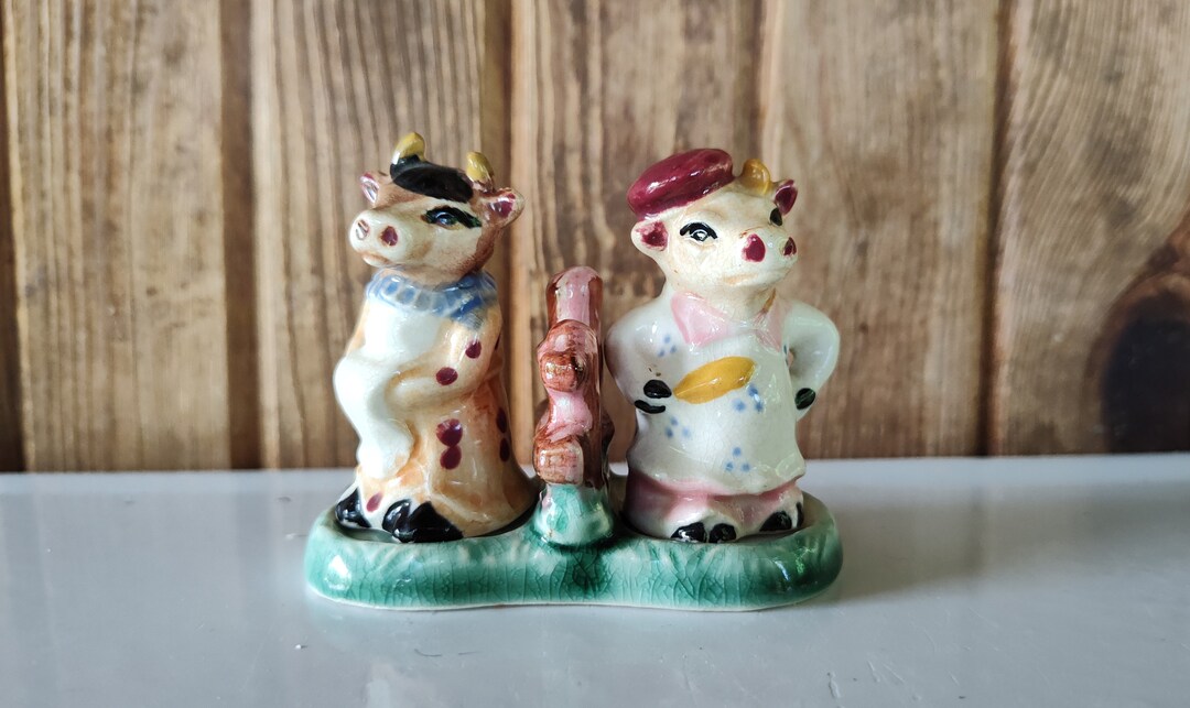 Vintage Cow Salt and Pepper Shakers, Cute Cow Couple Salt and Pepper ...