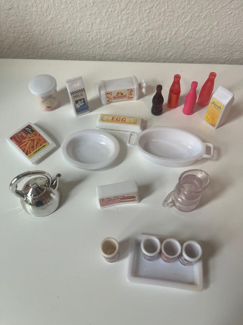 Vintage Barbie MANY Accessories - Etsy