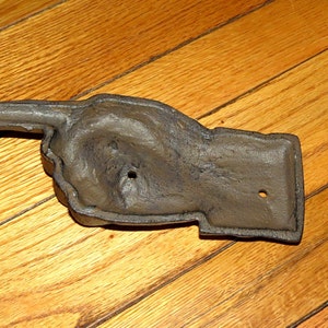 Pointing Hand Vintage Style Cast Iron Wall Hanging or Sign - Etsy