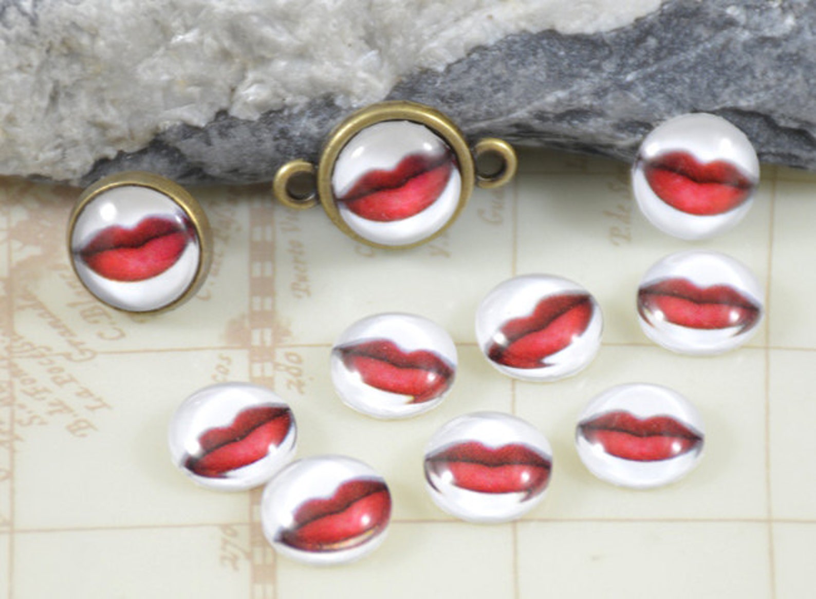 Charm Red Lips Flaming Lips Handmade Photo Glass Cabochon Dome 10mm ...