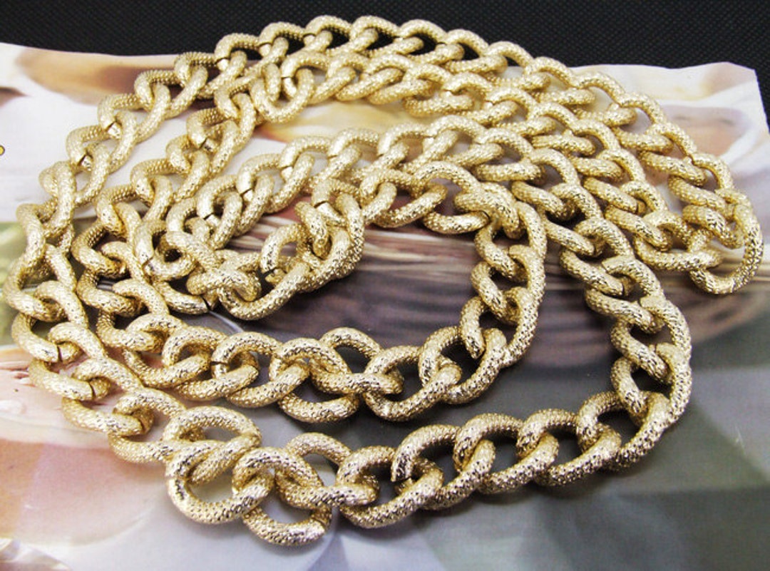 1m 38" Dot Loop Textured Chain Light Gold Chain 14mmx17mm Metal ...