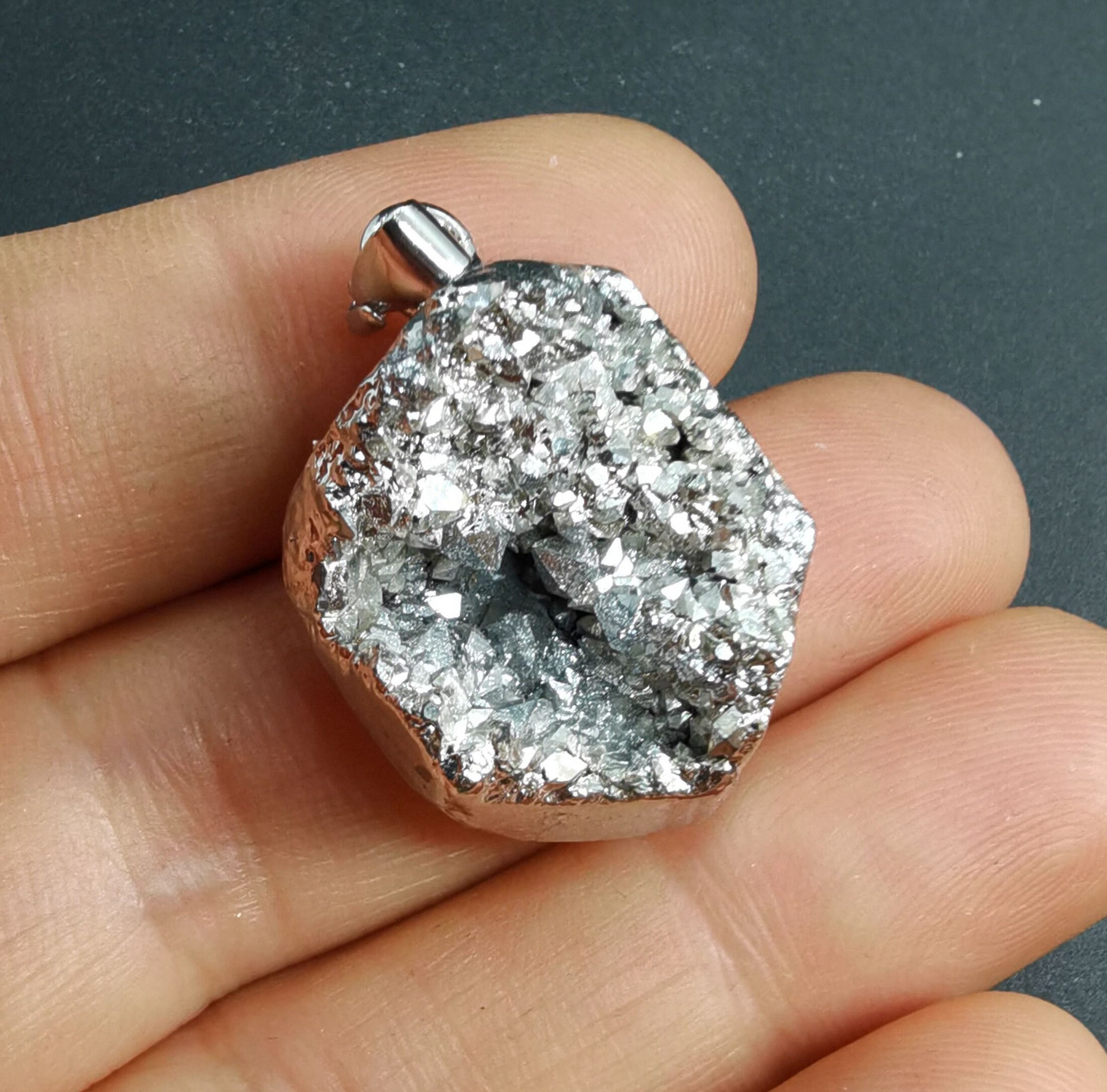 Raw Silver Quartz Cluster Crystal Titanium beadsdruseHealing | Etsy