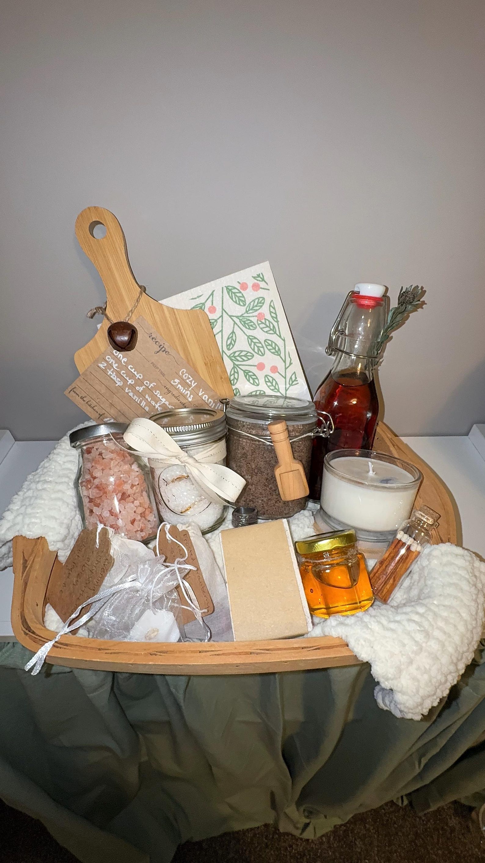 Large Farmhouse Holiday Gift Box – Build Your Own (pick 9) – Deluxe ...