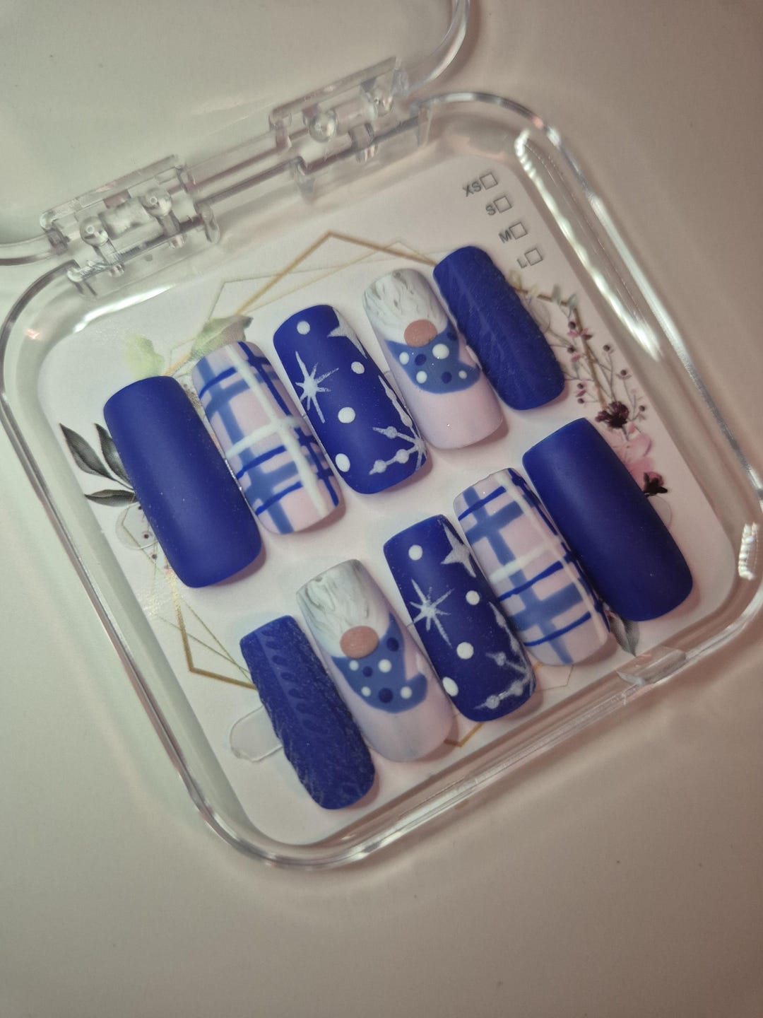 Gonk Nails, Navy Winter Snowflake Plaid Press Ons, Handmade, Any Size ...